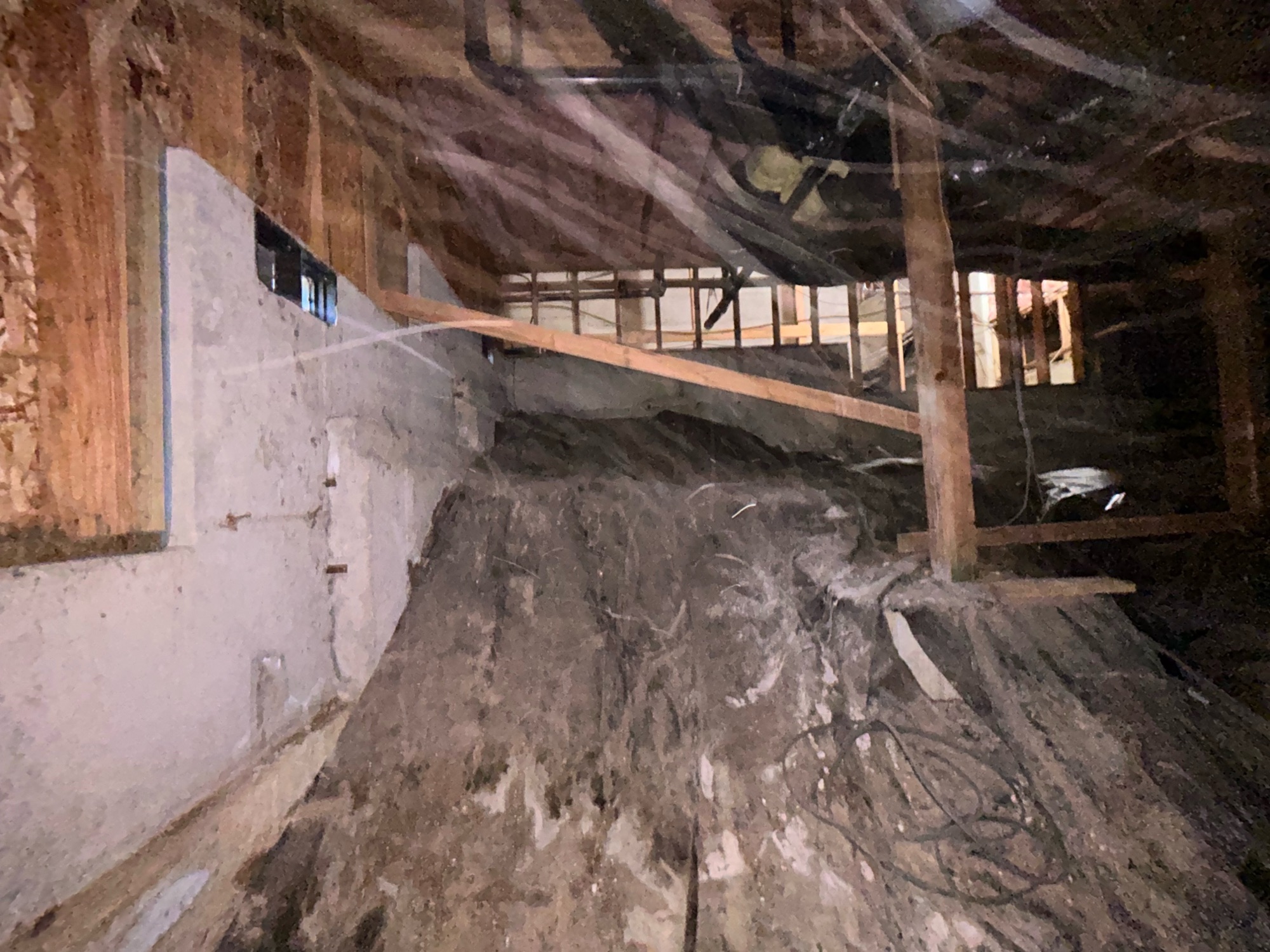 Crawl Space Encapsulation in Portland, OR | TerraFirma